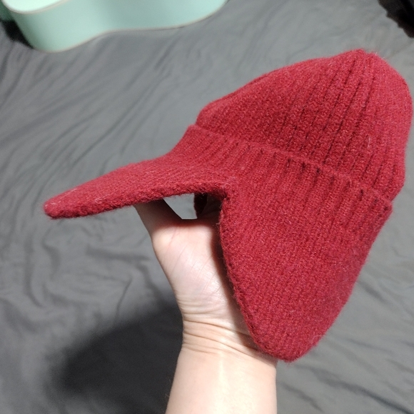 Accessories | Warm Hat With Ear Covers Like New | Poshmark